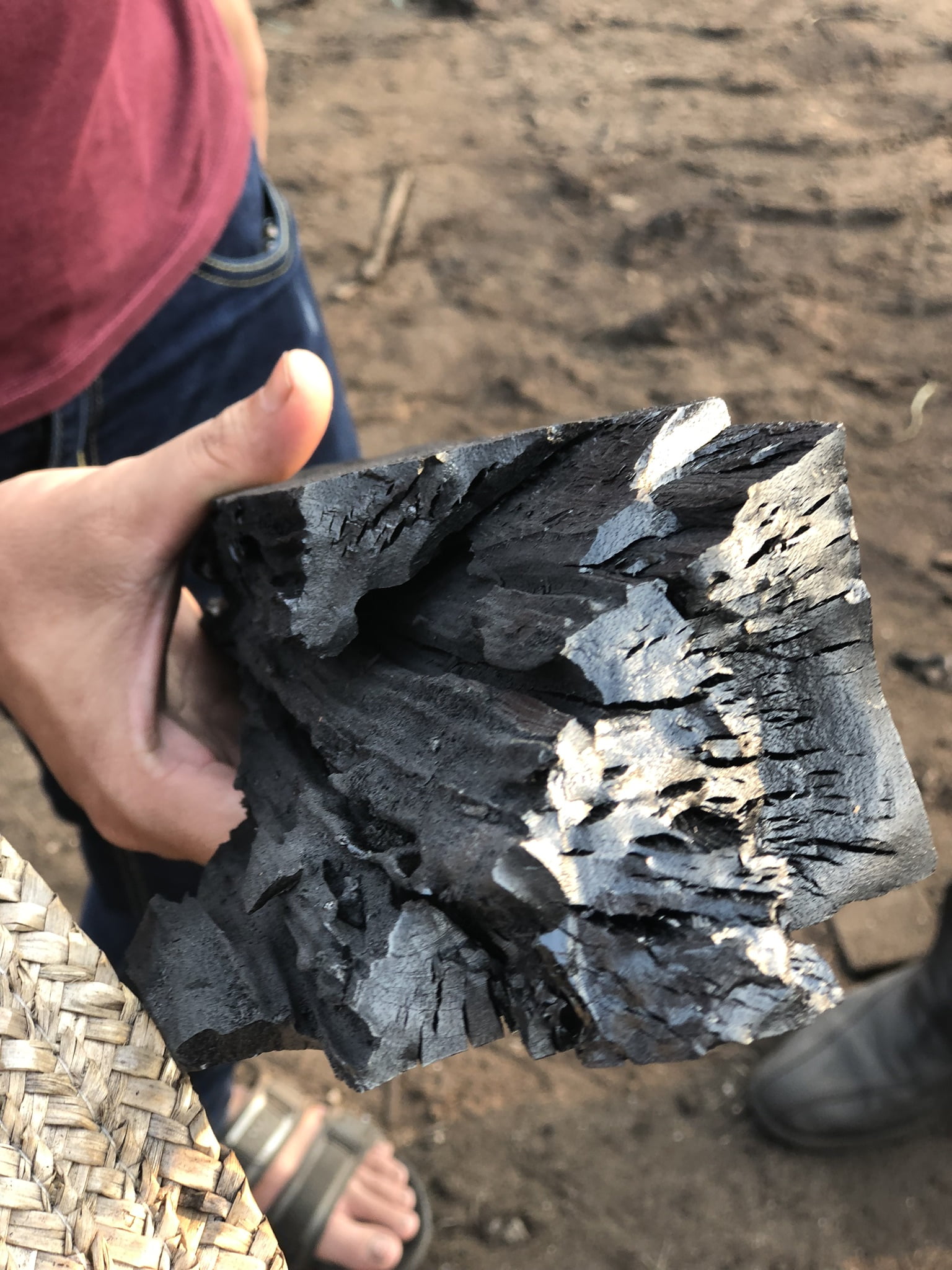 Hardwood Charcoal - No. #1 Hardwood Lump Charcoal Supplier